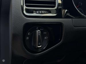 Balts Volkswagen Golf 2015 Rokiškis, ar dzinēja tilpumu 1.97 L un nobraukumu 360 tūkst. km par 7650 €, foto 34 vietnē AUTOMOTO.COM.LV