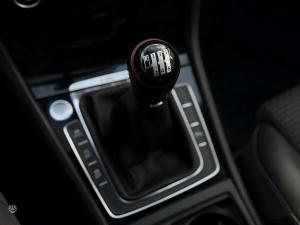 Balts Volkswagen Golf 2015 Rokiškis, ar dzinēja tilpumu 1.97 L un nobraukumu 360 tūkst. km par 7650 €, foto 38 vietnē AUTOMOTO.COM.LV
