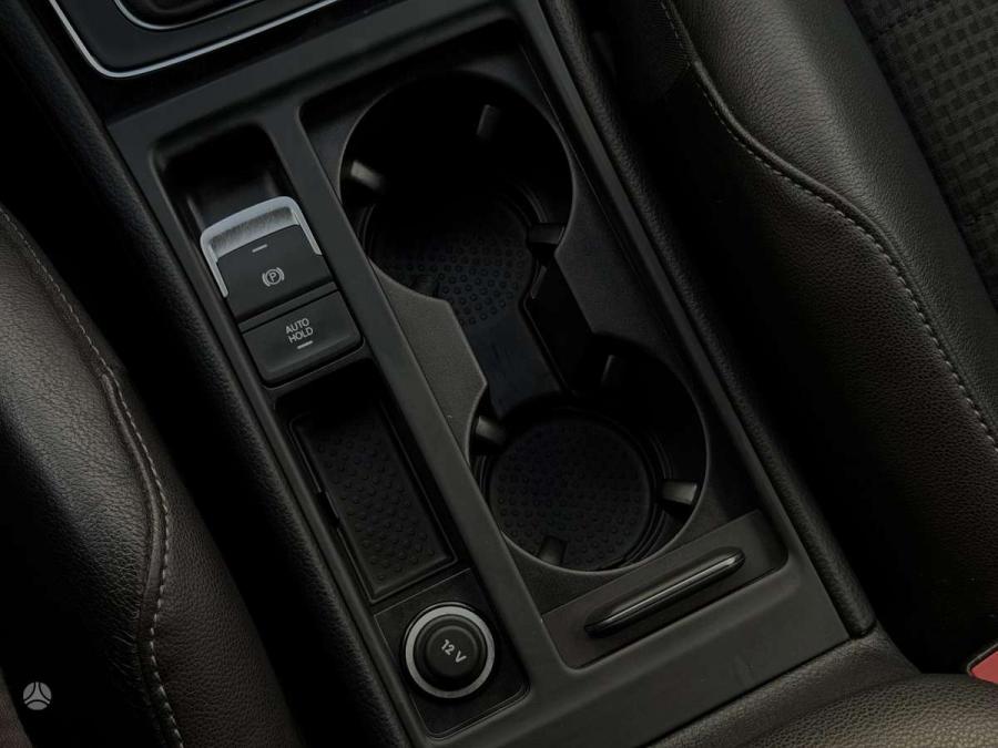 Balts Volkswagen Golf 2015 Rokiškis, ar dzinēja tilpumu 1.97 L un nobraukumu 360 tūkst. km par 7650 €, foto 40 vietnē AUTOMOTO.COM.LV