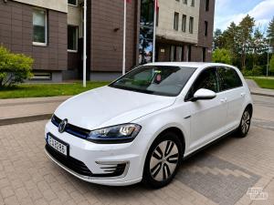 White Volkswagen Golf 2015 in Vilnius, with an engine capacity of 1.40 L and mileage of 241 thousand km for 9050 €, photo 3 on AUTOMOTO.COM.LV