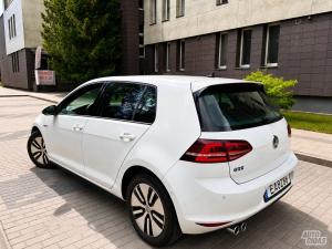 White Volkswagen Golf 2015 in Vilnius, with an engine capacity of 1.40 L and mileage of 241 thousand km for 9050 €, photo 5 on AUTOMOTO.COM.LV
