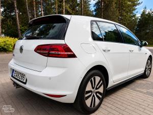 White Volkswagen Golf 2015 in Vilnius, with an engine capacity of 1.40 L and mileage of 241 thousand km for 9050 €, photo 9 on AUTOMOTO.COM.LV