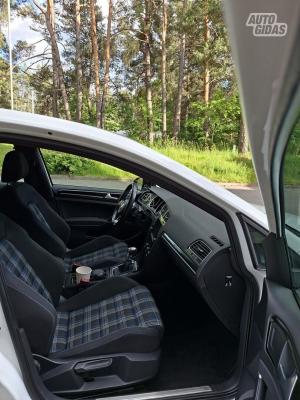 White Volkswagen Golf 2015 in Vilnius, with an engine capacity of 1.40 L and mileage of 241 thousand km for 9050 €, photo 14 on AUTOMOTO.COM.LV