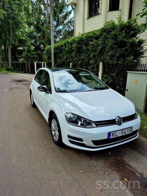 White Volkswagen Golf 2016 in Riga, with an engine capacity of 1.40 L and mileage of 153 thousand km for 6990 €, photo 1 on AUTOMOTO.COM.LV