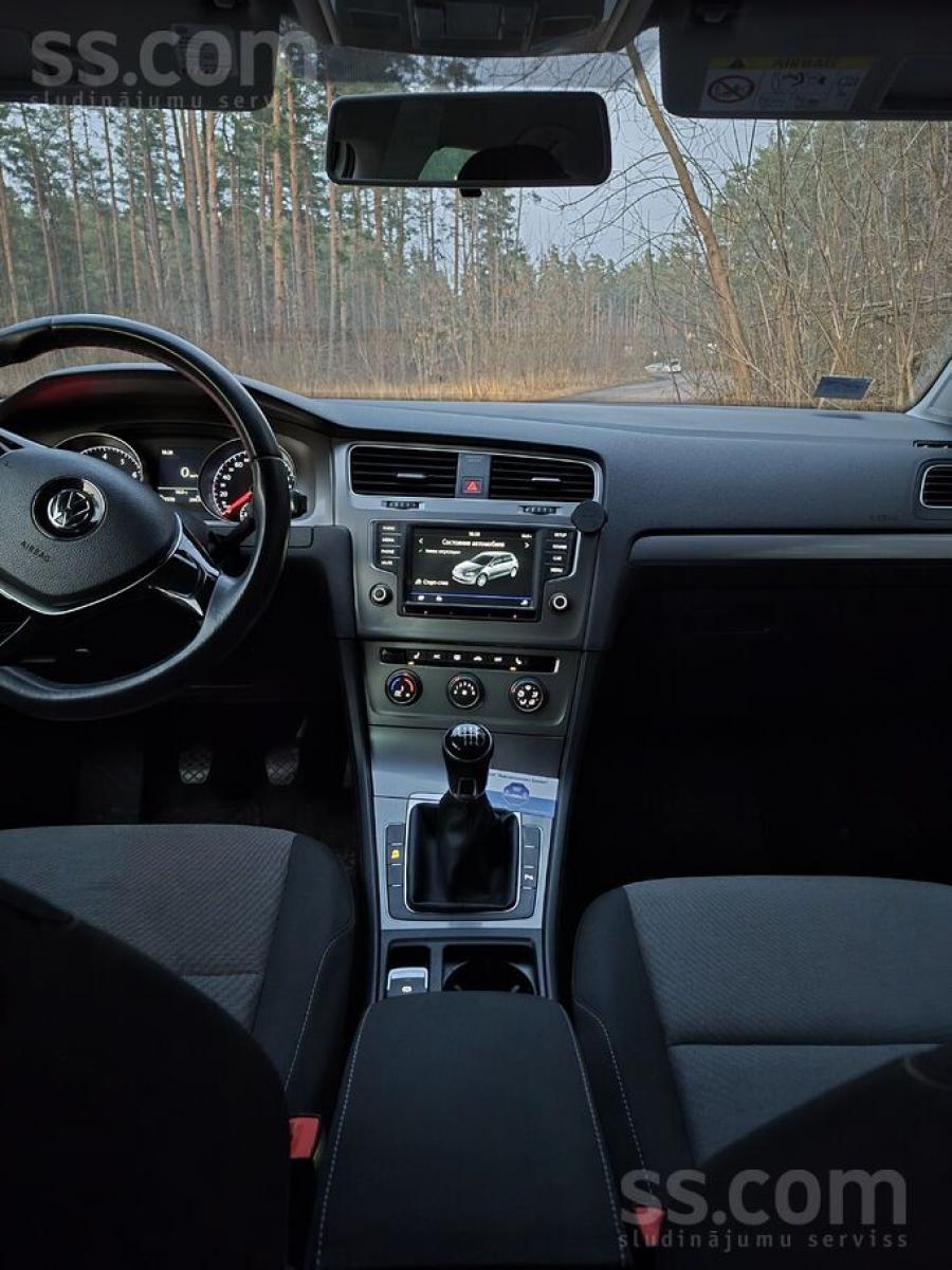 White Volkswagen Golf 2016 in Riga, with an engine capacity of 1.40 L and mileage of 153 thousand km for 6990 €, photo 3 on AUTOMOTO.COM.LV