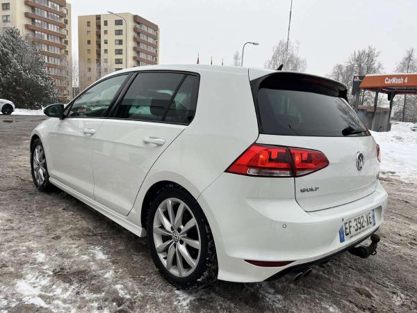 White Volkswagen Golf 2016 in Kaunas, with an engine capacity of 2.00 L and mileage of 277 thousand km for 8999 €, photo 6 on AUTOMOTO.COM.LV