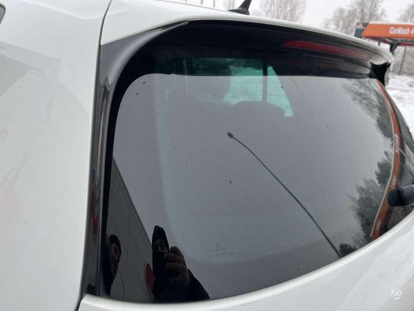 Balts Volkswagen Golf 2016 Kauņa, ar dzinēja tilpumu 2.00 L un nobraukumu 277 tūkst. km par 8999 €, foto 11 vietnē AUTOMOTO.COM.LV