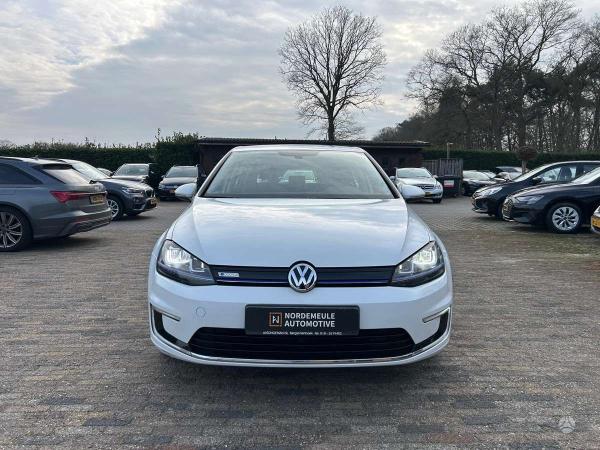 Balts Volkswagen Golf 2016 Elektrėnai, ar dzinēja tilpumu 0.00 L un nobraukumu 98 tūkst. km par 8950 €, foto 1 vietnē AUTOMOTO.COM.LV