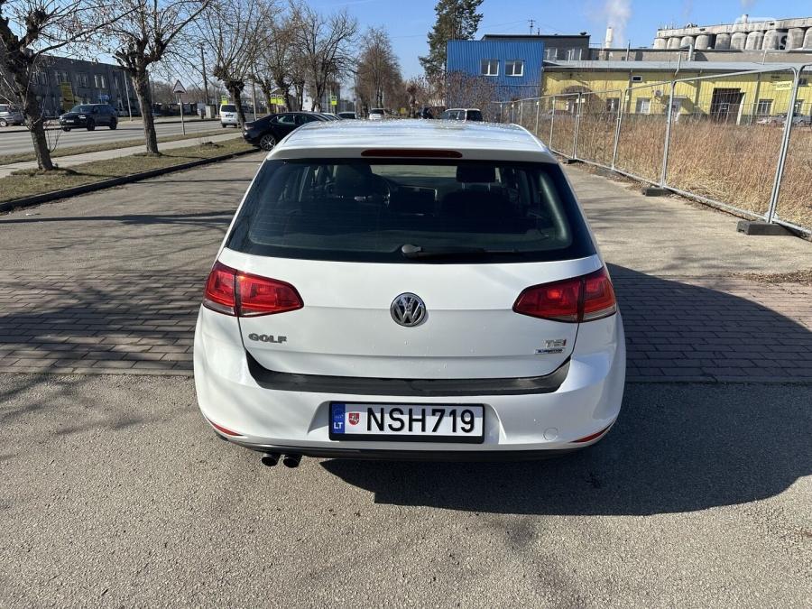 White Volkswagen Golf 2016 in Panevezys, with an engine capacity of 1.40 L and mileage of 216 thousand km for 5999 €, photo 9 on AUTOMOTO.COM.LV