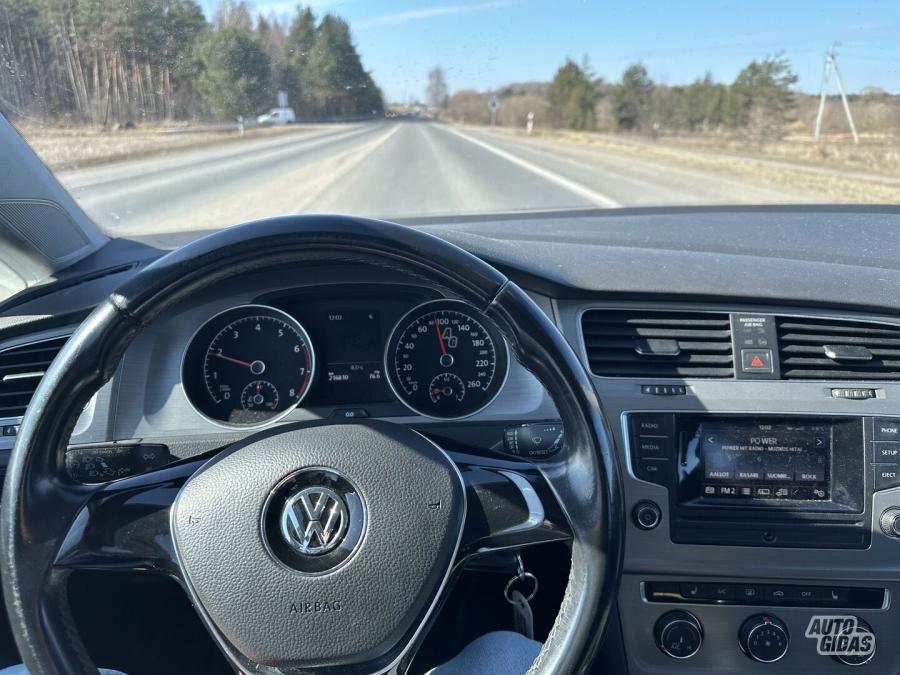 White Volkswagen Golf 2016 in Panevezys, with an engine capacity of 1.40 L and mileage of 216 thousand km for 5999 €, photo 18 on AUTOMOTO.COM.LV