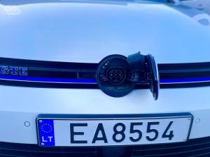 White Volkswagen Golf 2016 in Kaunas, with an engine capacity of 1.40 L and mileage of 240 thousand km for 9200 €, photo 9 on AUTOMOTO.COM.LV