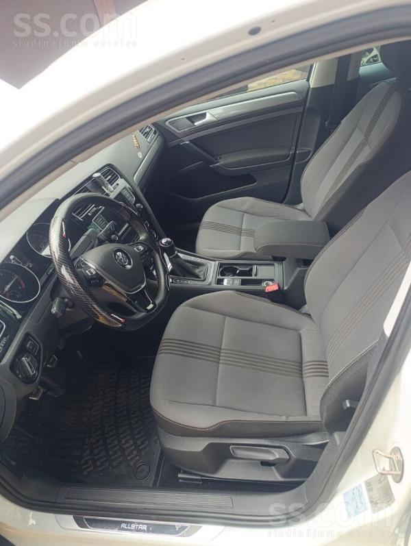 Balts Volkswagen Golf 2016 Rīga, ar dzinēja tilpumu 2.00 L un nobraukumu 219 tūkst. km par 9800 €, foto 10 vietnē AUTOMOTO.COM.LV