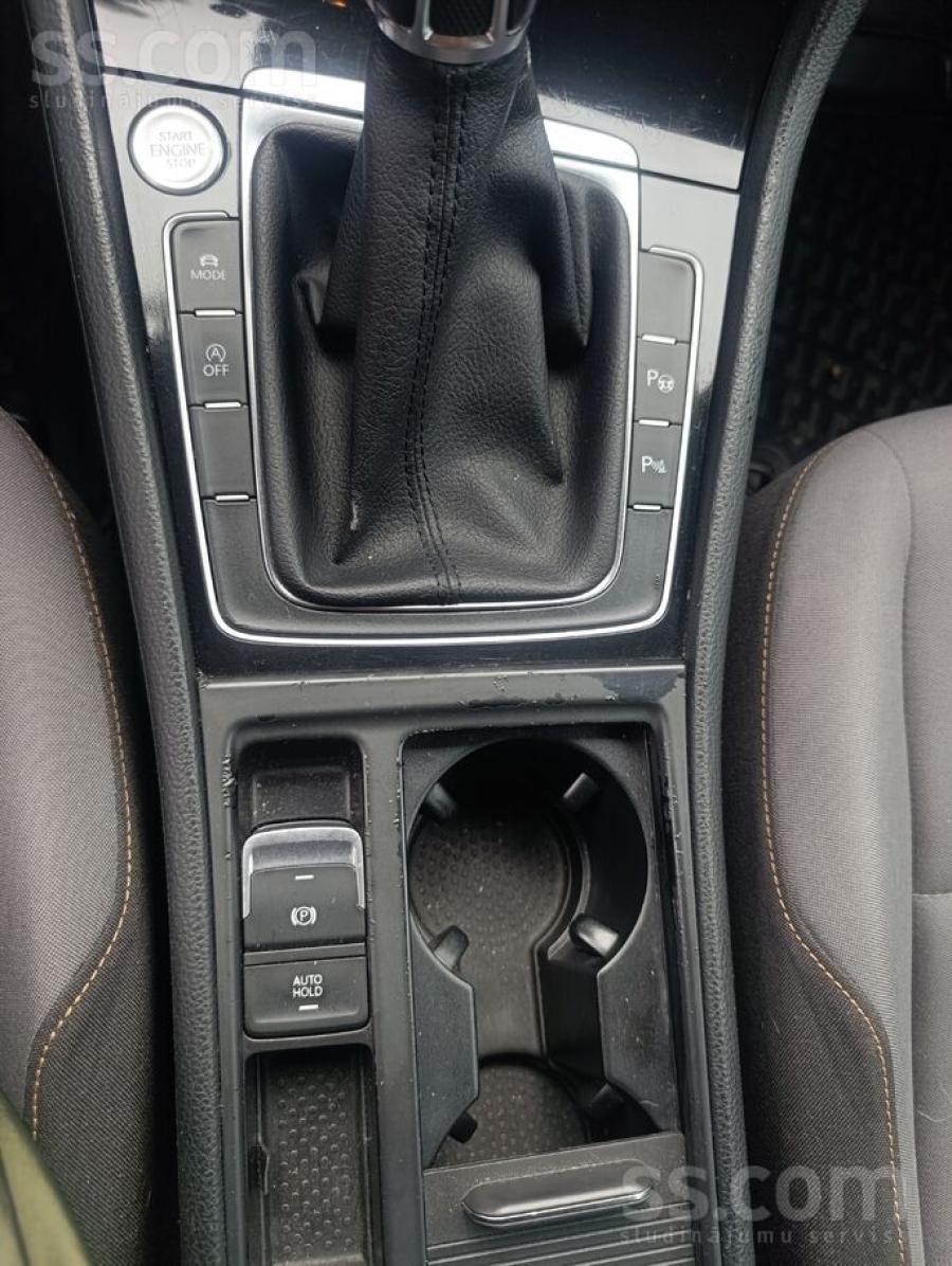 Balts Volkswagen Golf 2016 Rīga, ar dzinēja tilpumu 2.00 L un nobraukumu 219 tūkst. km par 9800 €, foto 16 vietnē AUTOMOTO.COM.LV