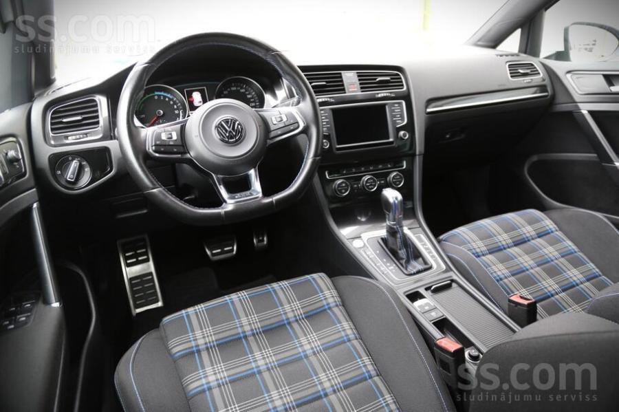 Balts Volkswagen Golf 2016 Rīga, ar dzinēja tilpumu 1.40 L un nobraukumu 174 tūkst. km par 10495 €, foto 9 vietnē AUTOMOTO.COM.LV