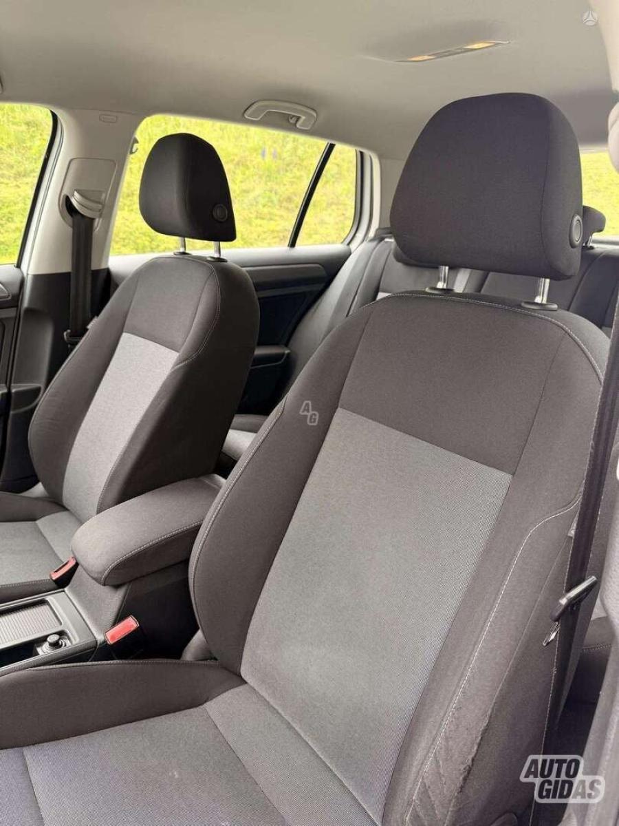 Balts Volkswagen Golf 2016 Viļņa, ar dzinēja tilpumu 1.60 L un nobraukumu 208 tūkst. km par 5950 €, foto 14 vietnē AUTOMOTO.COM.LV