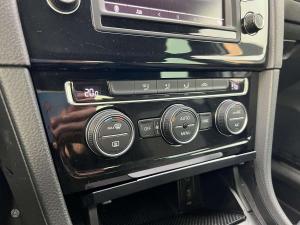 Balts Volkswagen Golf 2016 Šauļi, ar dzinēja tilpumu 1.60 L un nobraukumu 201 tūkst. km par 8300 €, foto 9 vietnē AUTOMOTO.COM.LV