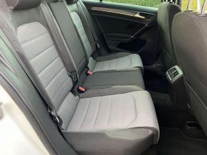Balts Volkswagen Golf 2016 Šauļi, ar dzinēja tilpumu 1.60 L un nobraukumu 201 tūkst. km par 8300 €, foto 15 vietnē AUTOMOTO.COM.LV
