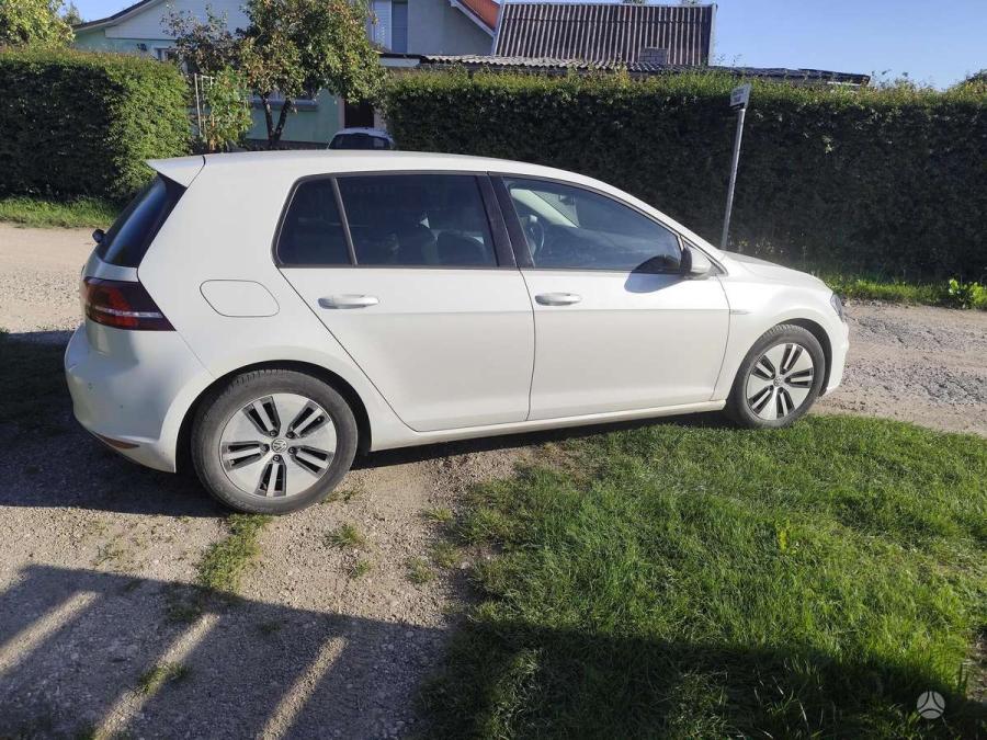 Balts Volkswagen Golf 2016 Klaipėda, ar dzinēja tilpumu 0.00 L un nobraukumu 153 tūkst. km par 6300 €, foto 8 vietnē AUTOMOTO.COM.LV