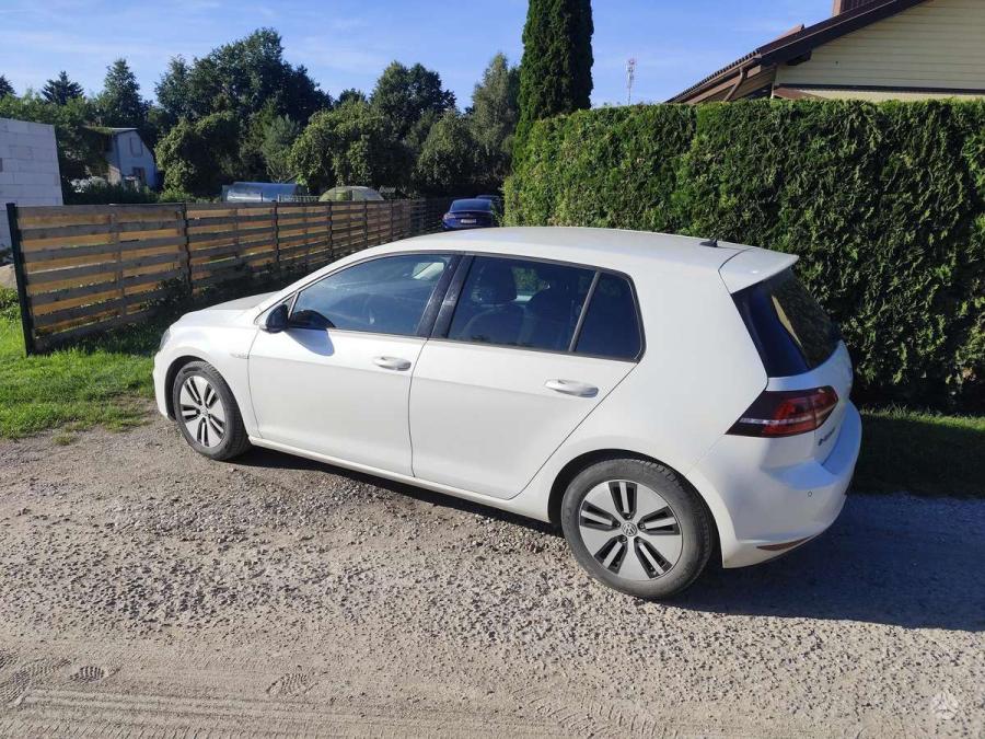 Balts Volkswagen Golf 2016 Klaipėda, ar dzinēja tilpumu 0.00 L un nobraukumu 153 tūkst. km par 6300 €, foto 12 vietnē AUTOMOTO.COM.LV