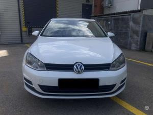 White Volkswagen Golf 2016 in Marijampole, with an engine capacity of 1.60 L and mileage of 287 thousand km for 5950 €, photo 4 on AUTOMOTO.COM.LV