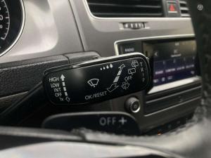 White Volkswagen Golf 2016 in Marijampole, with an engine capacity of 1.60 L and mileage of 287 thousand km for 5950 €, photo 31 on AUTOMOTO.COM.LV