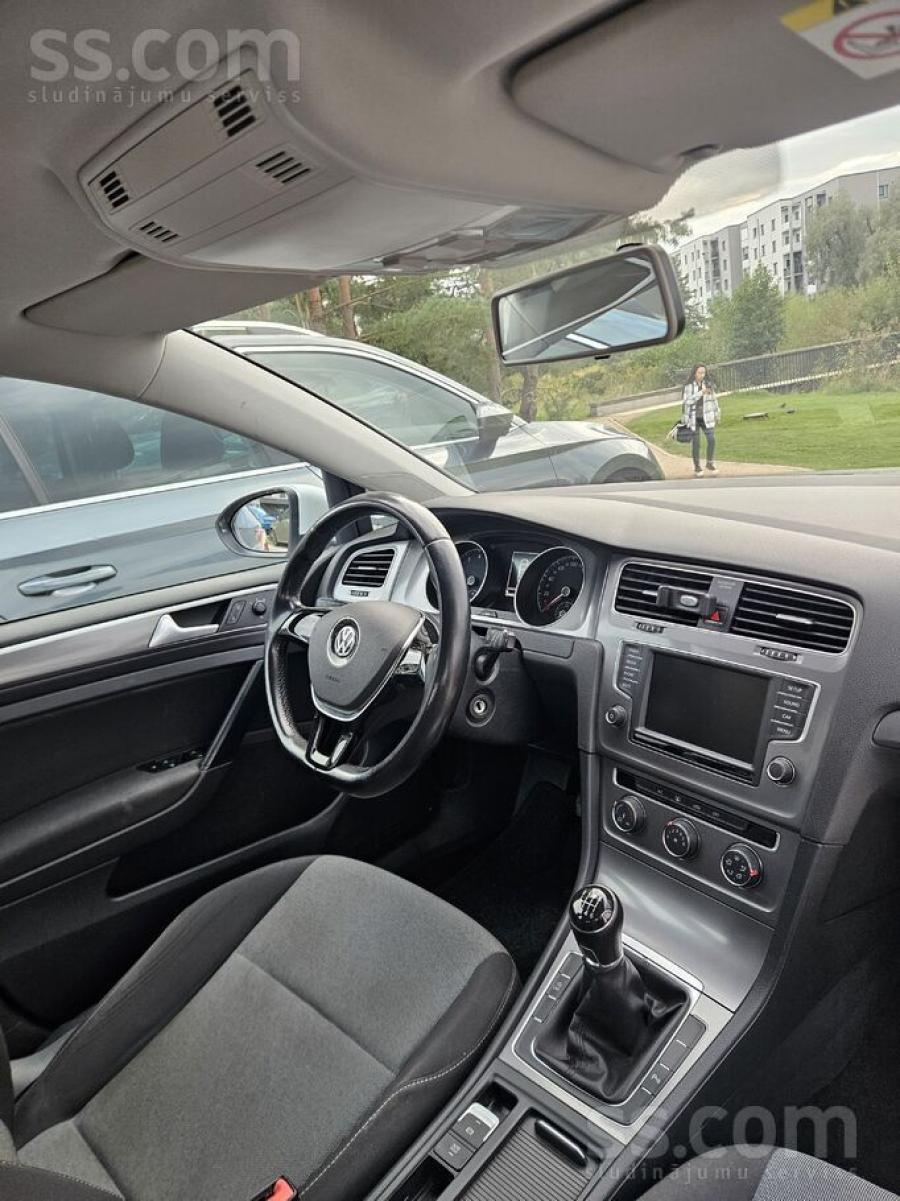 Balts Volkswagen Golf 2016 Rīga, ar dzinēja tilpumu 1.20 L un nobraukumu 135 tūkst. km par 5750 €, foto 10 vietnē AUTOMOTO.COM.LV