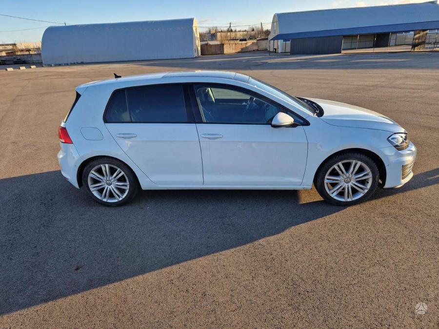 Balts Volkswagen Golf 2017 Mažeikiai, ar dzinēja tilpumu 1.80 L un nobraukumu 133 tūkst. km par 12200 €, foto 11 vietnē AUTOMOTO.COM.LV