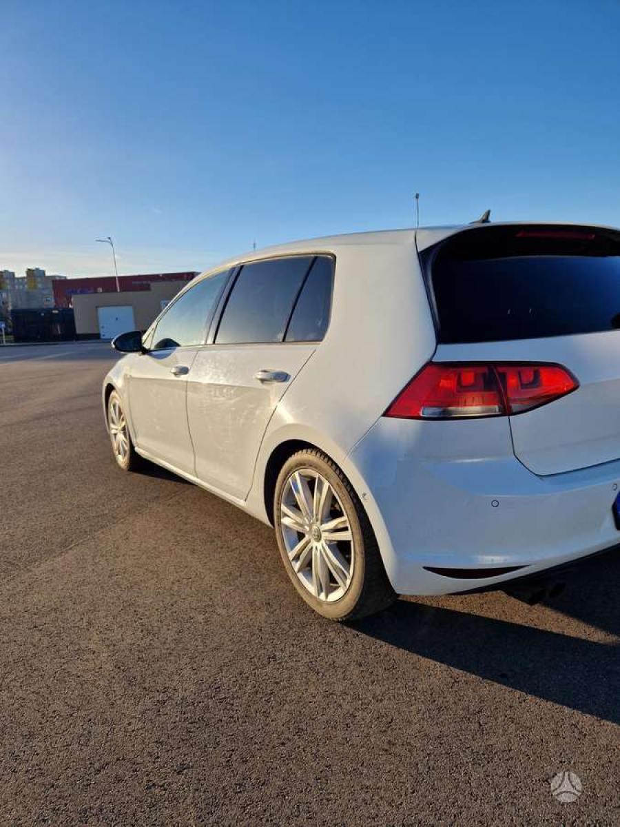 Balts Volkswagen Golf 2017 Mažeikiai, ar dzinēja tilpumu 1.80 L un nobraukumu 133 tūkst. km par 12200 €, foto 14 vietnē AUTOMOTO.COM.LV