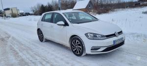 White Volkswagen Golf 2017 in Panevezys, with an engine capacity of 1.60 L and mileage of 259 thousand km for 8300 €, photo 2 on AUTOMOTO.COM.LV