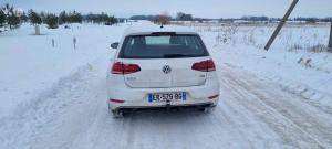 White Volkswagen Golf 2017 in Panevezys, with an engine capacity of 1.60 L and mileage of 259 thousand km for 8300 €, photo 6 on AUTOMOTO.COM.LV