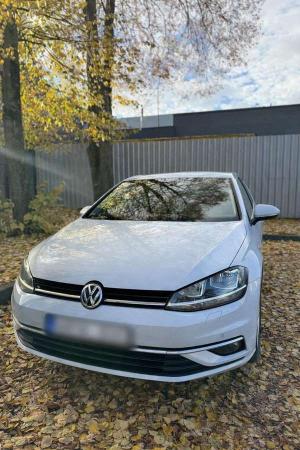 White Volkswagen Golf 2017 in Kaunas, with an engine capacity of 1.40 L and mileage of 160 thousand km for 8500 €, photo 3 on AUTOMOTO.COM.LV