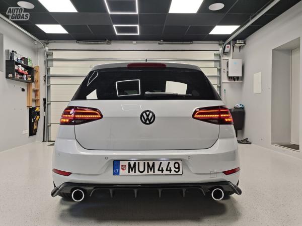 Balts Volkswagen Golf 2017 Panevēža, ar dzinēja tilpumu 1.40 L un nobraukumu 88 tūkst. km par 15400 €, foto 9 vietnē AUTOMOTO.COM.LV