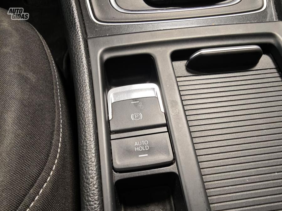 Balts Volkswagen Golf 2017 Panevēža, ar dzinēja tilpumu 1.40 L un nobraukumu 88 tūkst. km par 15400 €, foto 19 vietnē AUTOMOTO.COM.LV