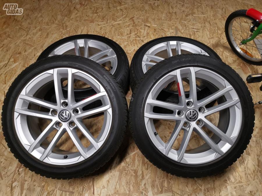 Balts Volkswagen Golf 2017 Panevēža, ar dzinēja tilpumu 1.40 L un nobraukumu 88 tūkst. km par 15400 €, foto 29 vietnē AUTOMOTO.COM.LV