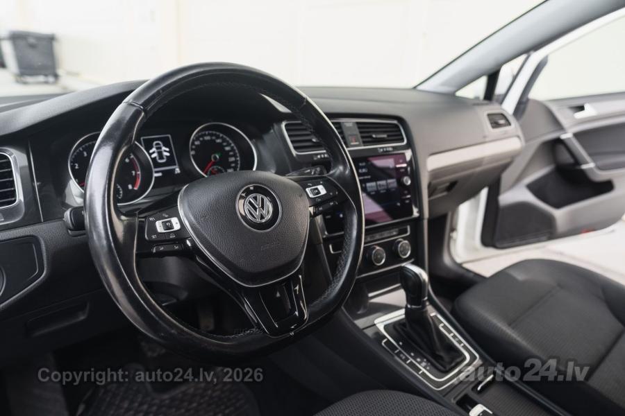 Balts Volkswagen Golf 2017 Tallina, ar dzinēja tilpumu 1.40 L un nobraukumu 235 tūkst. km par 9999 €, foto 17 vietnē AUTOMOTO.COM.LV