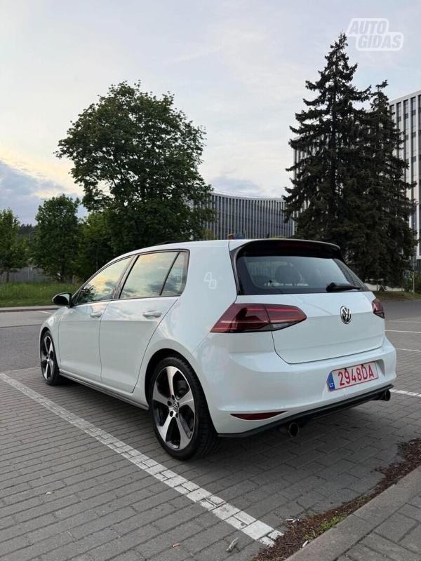 Balts Volkswagen Golf 2017 Viļņa, ar dzinēja tilpumu 2.00 L un nobraukumu 94 tūkst. km par 16350 €, foto 5 vietnē AUTOMOTO.COM.LV