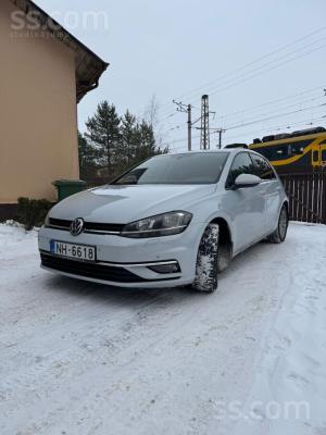 White Volkswagen Golf 2017 in Riga, with an engine capacity of 1.60 L and mileage of 287 thousand km for 7800 €, photo 4 on AUTOMOTO.COM.LV