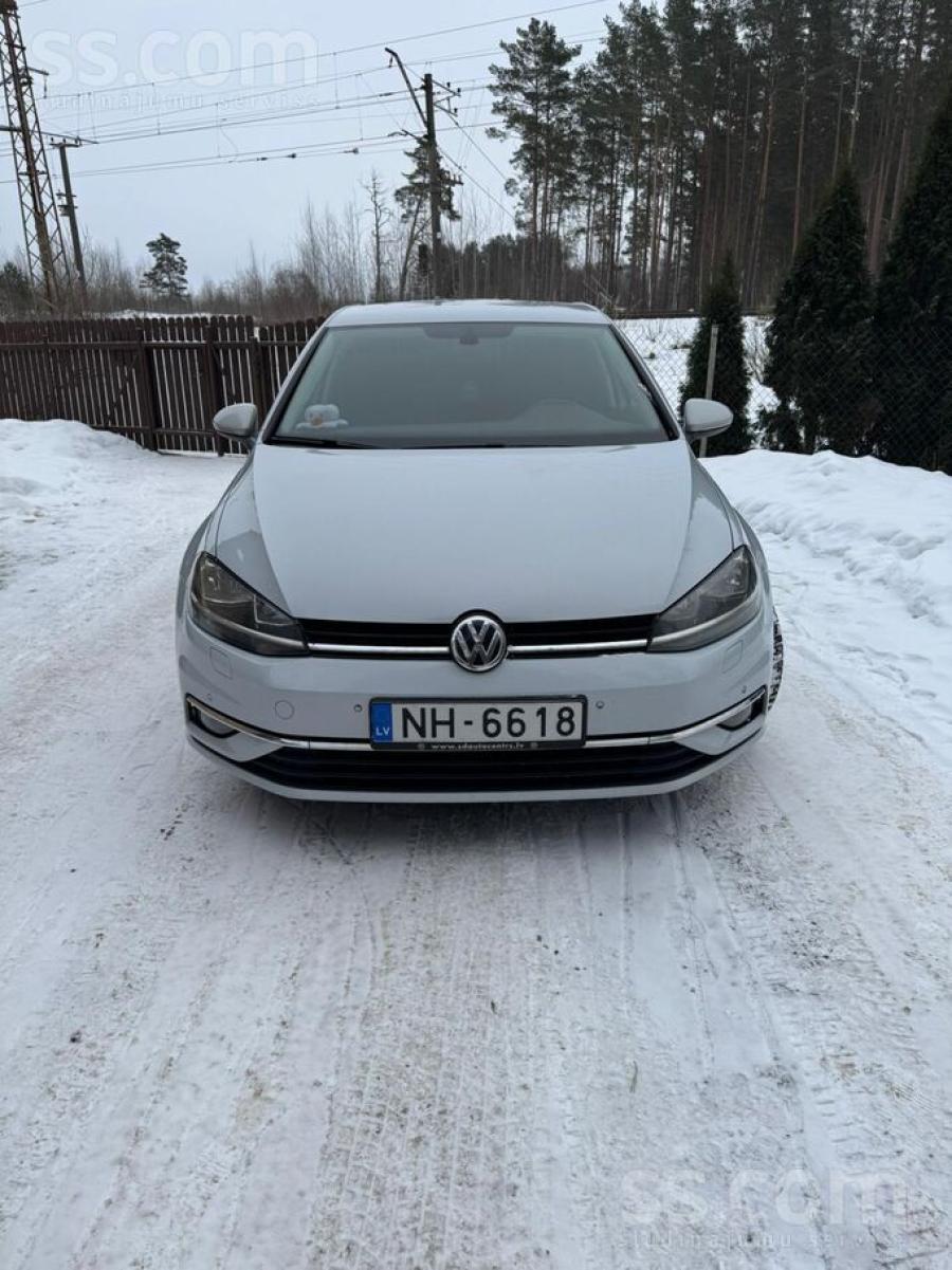 White Volkswagen Golf 2017 in Riga, with an engine capacity of 1.60 L and mileage of 287 thousand km for 7800 €, photo 5 on AUTOMOTO.COM.LV