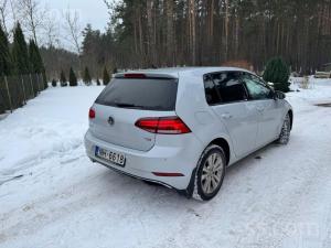 White Volkswagen Golf 2017 in Riga, with an engine capacity of 1.60 L and mileage of 287 thousand km for 7800 €, photo 6 on AUTOMOTO.COM.LV
