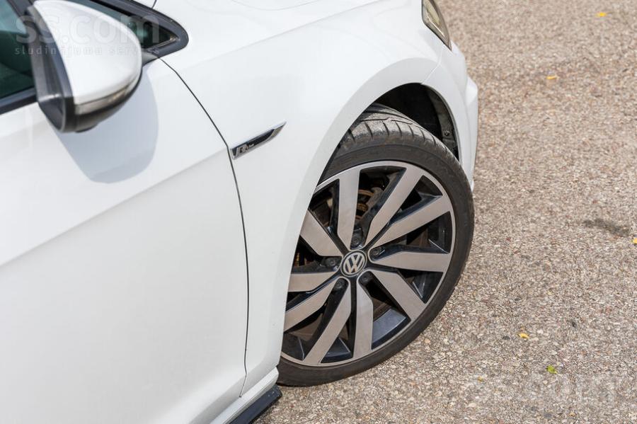 Balts Volkswagen Golf 2017 Talsi, ar dzinēja tilpumu 2.00 L un nobraukumu 200 tūkst. km par 15850 €, foto 6 vietnē AUTOMOTO.COM.LV