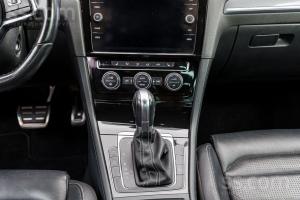 Balts Volkswagen Golf 2017 Talsi, ar dzinēja tilpumu 2.00 L un nobraukumu 200 tūkst. km par 15850 €, foto 9 vietnē AUTOMOTO.COM.LV