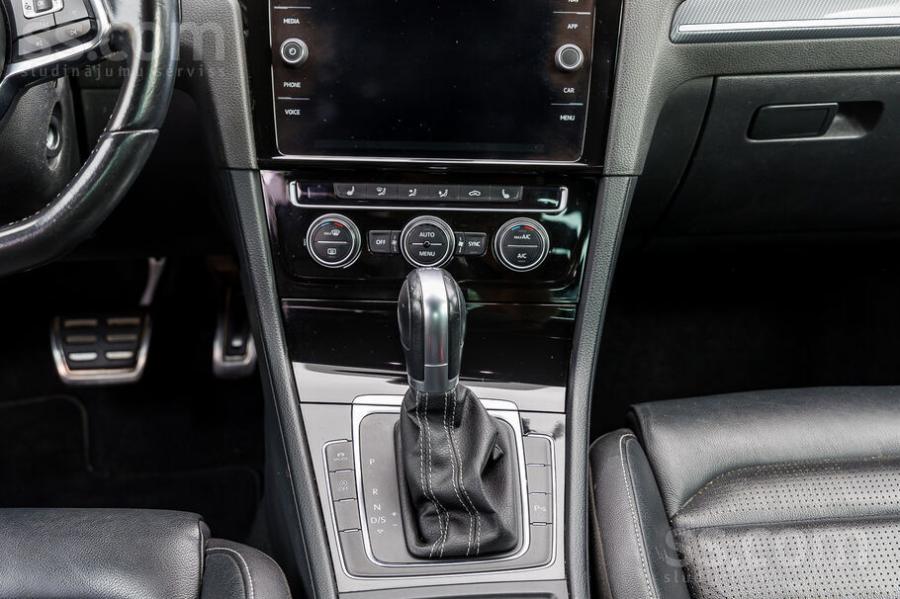 Balts Volkswagen Golf 2017 Talsi, ar dzinēja tilpumu 2.00 L un nobraukumu 200 tūkst. km par 15850 €, foto 9 vietnē AUTOMOTO.COM.LV