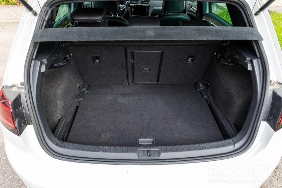 Balts Volkswagen Golf 2017 Talsi, ar dzinēja tilpumu 2.00 L un nobraukumu 200 tūkst. km par 15850 €, foto 15 vietnē AUTOMOTO.COM.LV