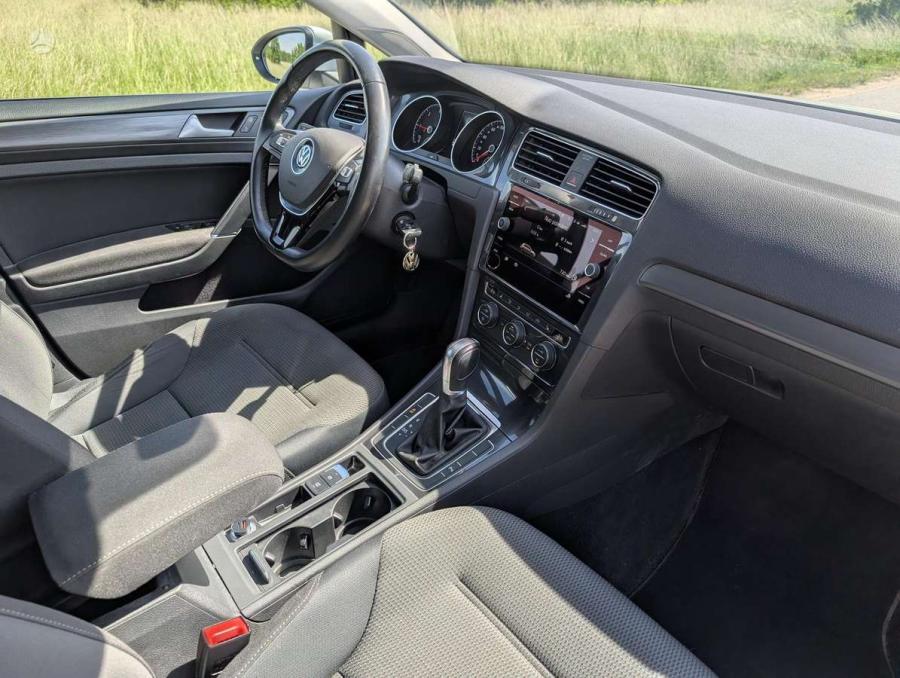 Balts Volkswagen Golf 2017 Nemenčinė, ar dzinēja tilpumu 1.60 L un nobraukumu 180 tūkst. km par 11000 €, foto 12 vietnē AUTOMOTO.COM.LV