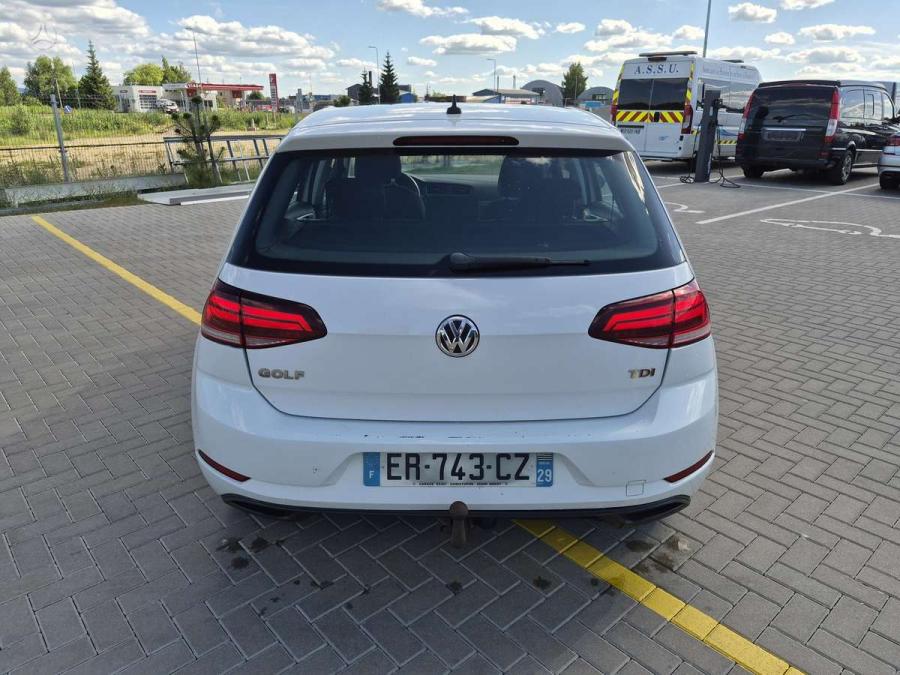 Balts Volkswagen Golf 2017 Tauragė, ar dzinēja tilpumu 1.60 L un nobraukumu 316 tūkst. km par 6200 €, foto 9 vietnē AUTOMOTO.COM.LV