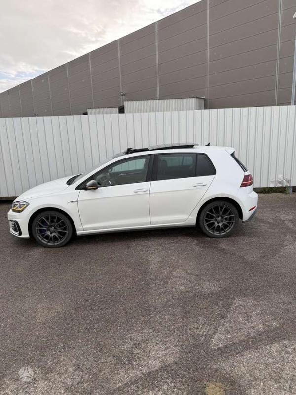 Balts Volkswagen Golf 2017 Kauņa, ar dzinēja tilpumu 1.40 L un nobraukumu 188 tūkst. km par 13650 €, foto 2 vietnē AUTOMOTO.COM.LV