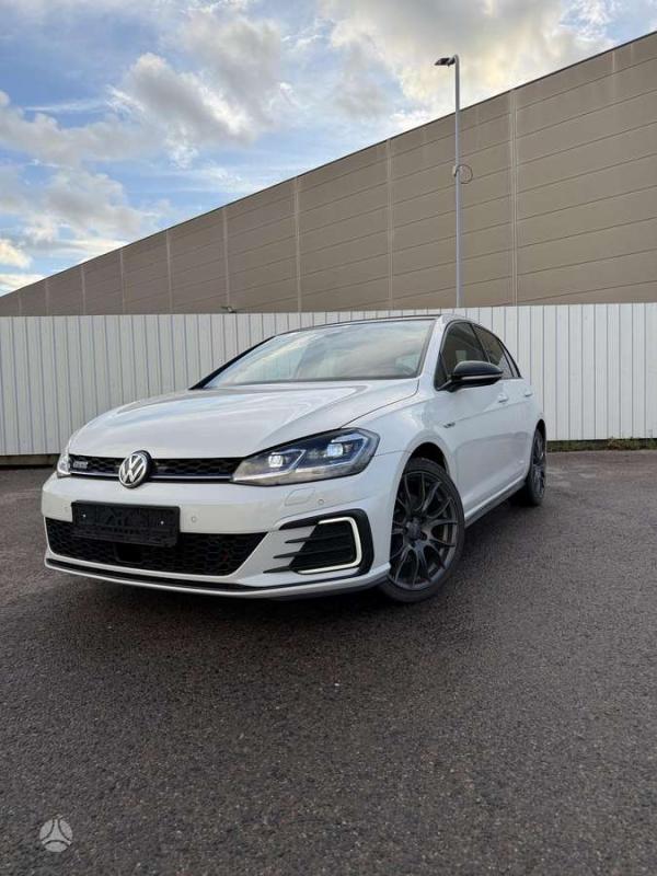 Balts Volkswagen Golf 2017 Kauņa, ar dzinēja tilpumu 1.40 L un nobraukumu 188 tūkst. km par 13650 €, foto 6 vietnē AUTOMOTO.COM.LV