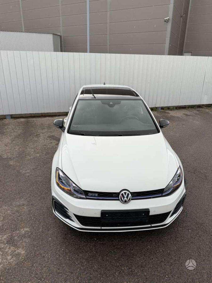 White Volkswagen Golf 2017 in Kaunas, with an engine capacity of 1.40 L and mileage of 188 thousand km for 13650 €, photo 8 on AUTOMOTO.COM.LV