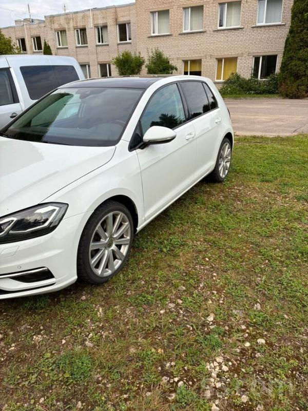 Balts Volkswagen Golf 2017 Rīga, ar dzinēja tilpumu 1.60 L un nobraukumu 309 tūkst. km par 5900 €, foto 3 vietnē AUTOMOTO.COM.LV