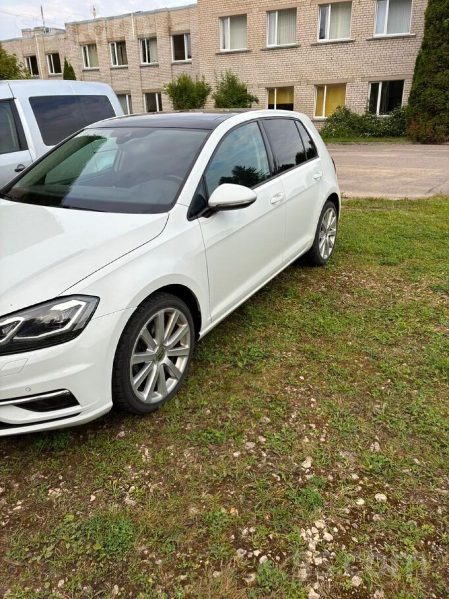 Balts Volkswagen Golf 2017 Rīga, ar dzinēja tilpumu 1.60 L un nobraukumu 309 tūkst. km par 5900 €, foto 4 vietnē AUTOMOTO.COM.LV